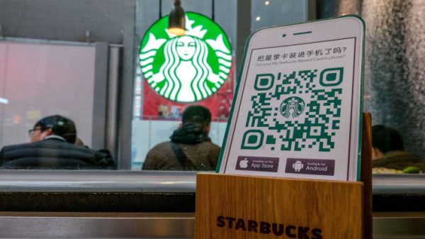 Digital Transformation at Starbucks - Digitizing the Starbucks ...
